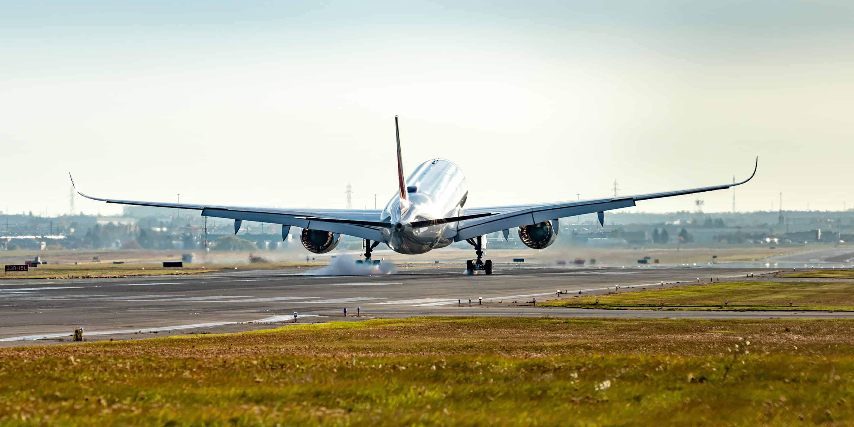 Airlines Trim Emissions with APU | Honeywell Aerospace