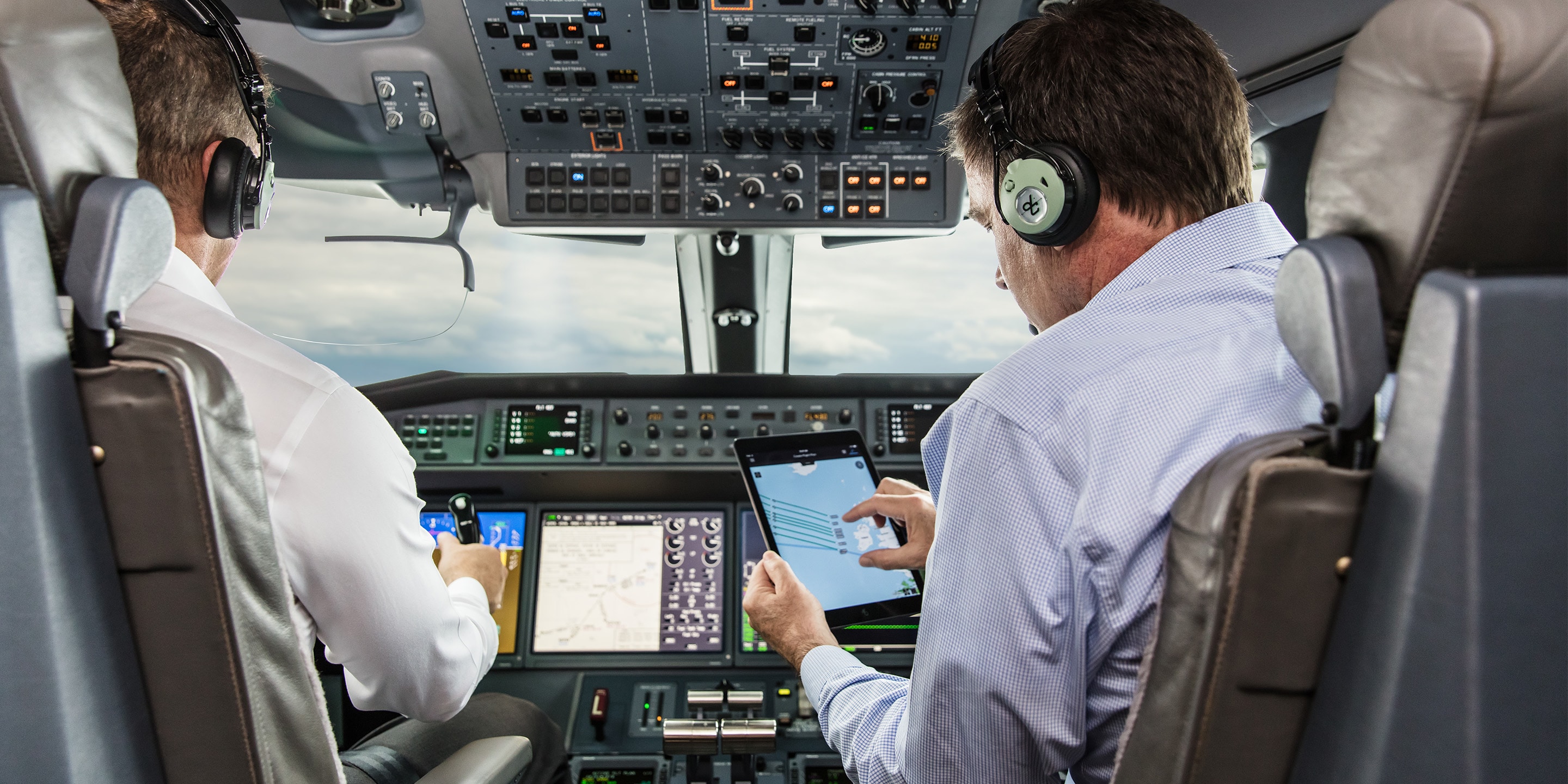 Pilot’s Perspective: FMS Guided Visual Approaches Reduce Guesswork