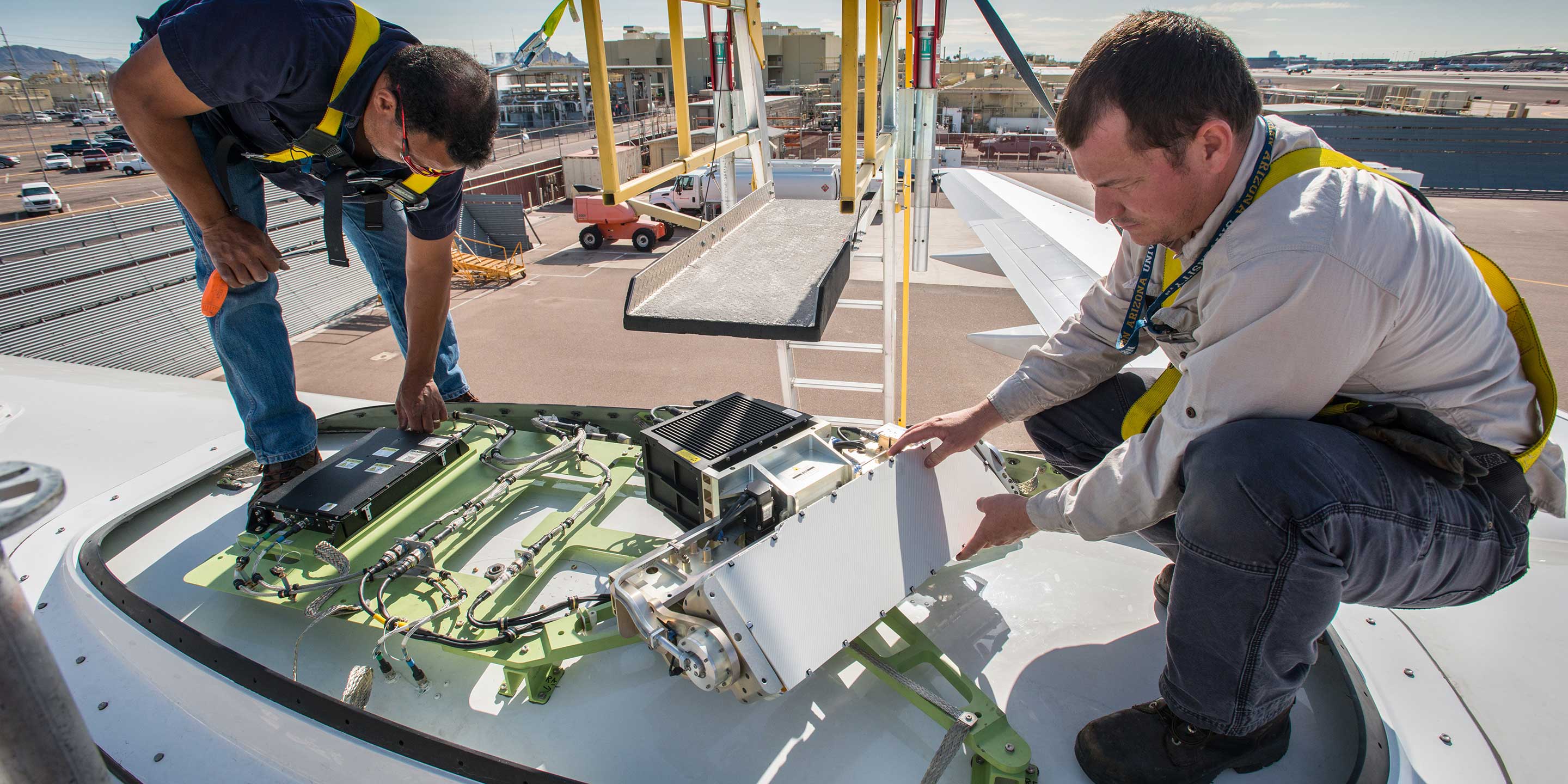 Connected Aircraft: Embraer Jets to Fly with Honeywell's JetWave System ...